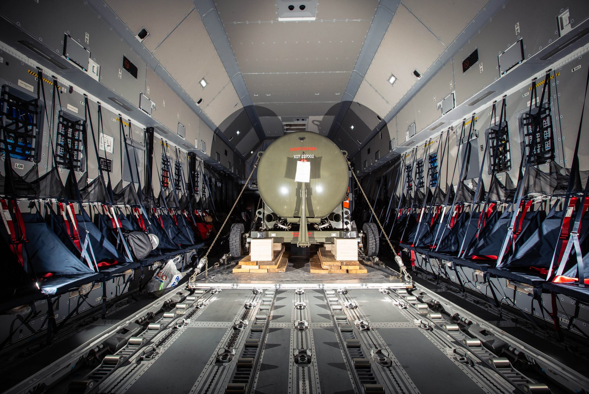 How the A400M provides vital support during the coronavirus pandemic ...